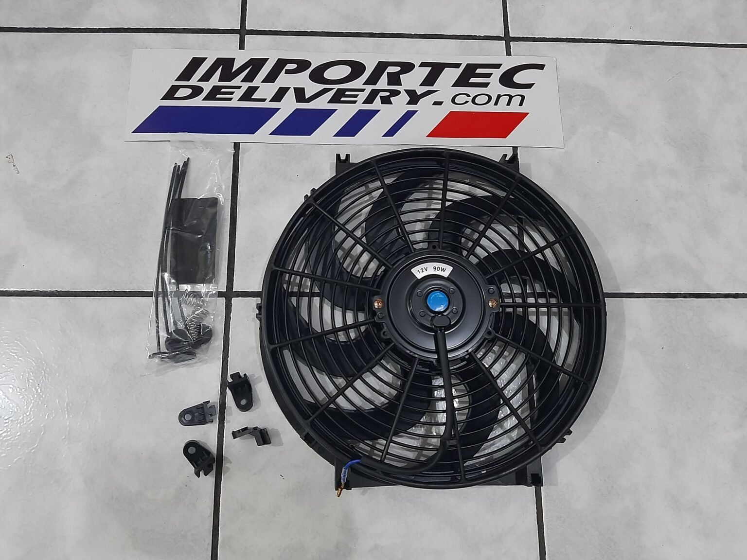 Ventilador universal de aspas curvas 12″ 12v – Importec Delivery
